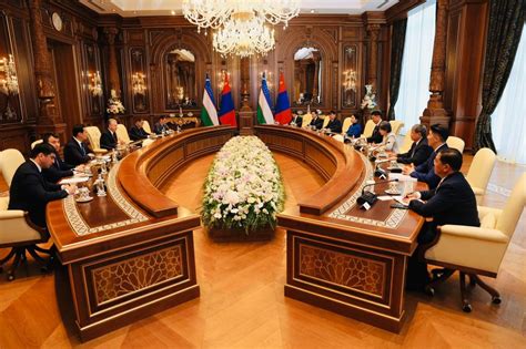 Монгол Улсын Ерөнхийлөгч У Хүрэлсүх Бүгд Найрамдах Узбекистан Улсын Ерөнхийлөгч Ш Мирзиёев тэй