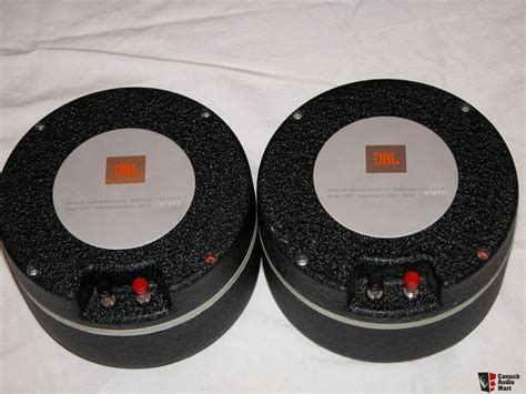 Jbl Compression Drivers Le H And Horn With L Lens Photo Canuck Audio Mart