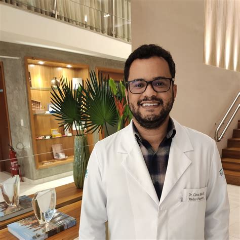 Dr Clóvis Melo