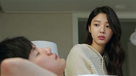 Em Ch Ng N Nh U C N Chi M Ph Ng Ng C A Anh Ch N Ng D U Li N Ra Tay D P Lo N Khi N