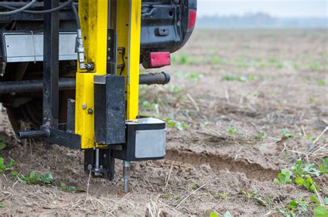 토양 샘플링 토양 프로브 샘플러로 샘플을 채취하는 토양 시료에 대한 자동 프로브 환경 보호 유기 토양 인증 연구 흙에 대한 스톡