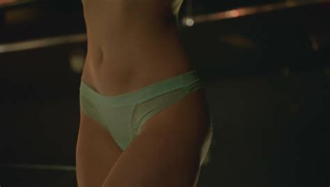 Naked Trixie Minx In Quarry