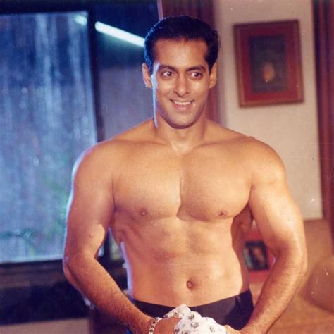Shirtless Bollywood Men Salman Khan