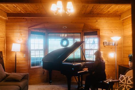 Classical Pianist Senior Portraits In Salem Oregon Class Of 2021 Julianna And Benjamin