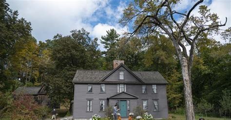 작은 아씨들 눈물로 얼룩진 슬픔조차 사랑의 바다에 녹이다 정여울의 힐링 스페이스