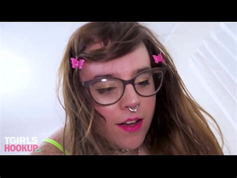 TGIRLSHOOKUP COM Midwestern Cum Dump Fucks And Sucks XVIDEOS COM