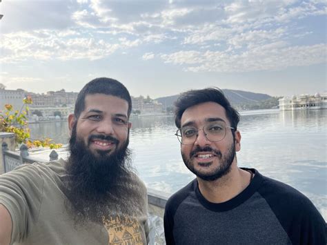 When Android Meets Flutter 😄 Akshay Nandwana 🇮🇳 Burhanuddin Rashid