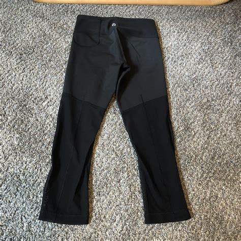 Lululemon Leggings Cropped Capri Length Black Size Depop