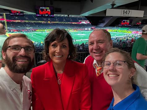 Lara Moritz Kmbc Laramoritzkmbc • Instagram Photos And Videos