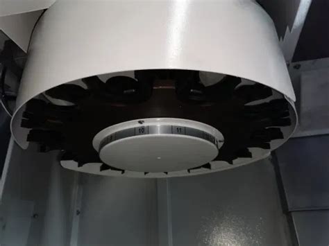 Basic Customization Vertical Milling Machine VMC L Axis Cnc Vertical Machining Center Vmc