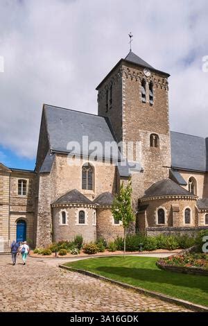 France Sarthe Solesmes The The Saint Pierre Abbey Statue Of Abbot