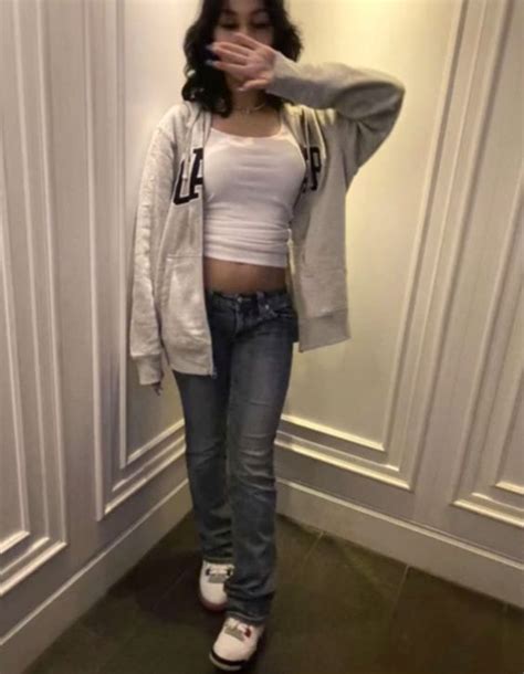 Pin Oleh Lee Di Poses