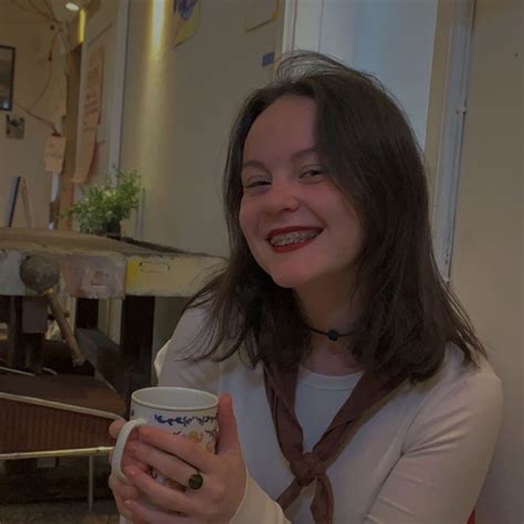 Kontakty Fialka 82 Oddíl Tee Pee