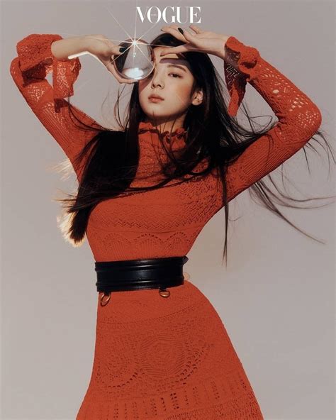 Itzy s Lia Photoshoot for Vogue Korea Itzy x Vogue Korea 보그 패션 스타일 여자들