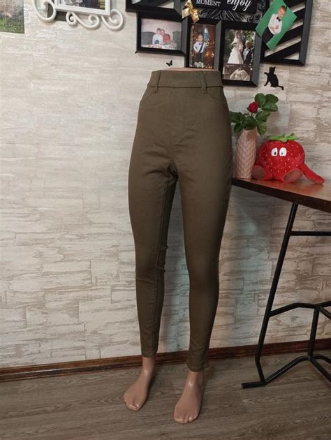 Фірмові стрейчеві брючки в ідеалі — ціна 150 грн у каталозі Брюки Купити жіночі речі за