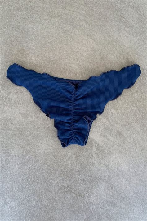 Biqu Ni Calcinha Lili Ondulada Ripple Orla