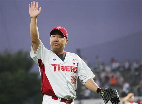 기아타이거즈 새 감독에 이범호 2년 내 정상권 올려놓겠다”