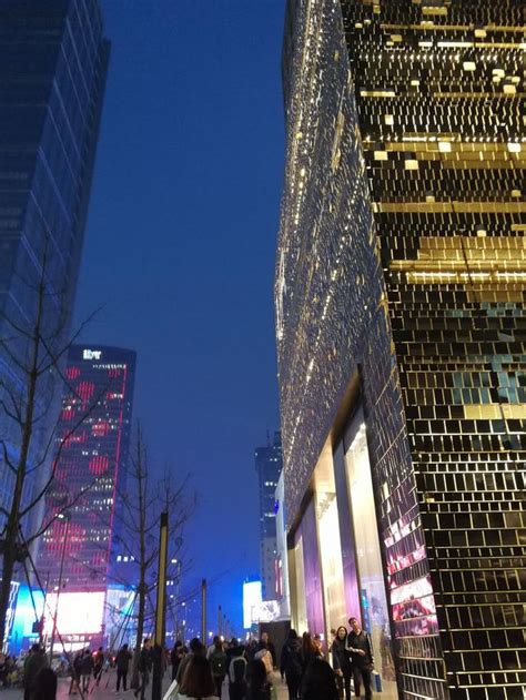 城市縮影｜成都太古里夜景 每日頭條