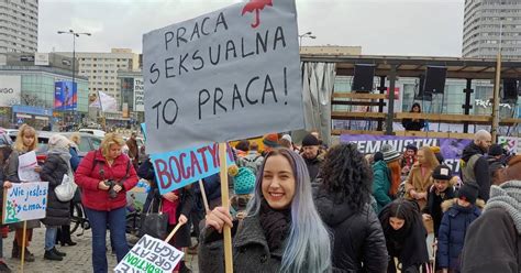Sex Work Polska Wiele Os B Pracuj Cych Seksualnie To Samodzielne Matki Ofeminin