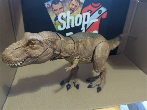 Jurassic World Camp Cretaceous Epic Roarin Tyrannosaurus Rex £1999