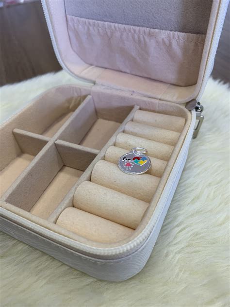 Pingente Medalha Menina Coração Sombolo Autismo Prata Mix