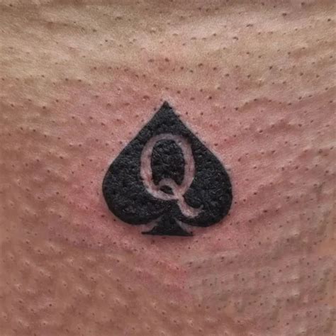 46 Unique Queen Of Spades Tattoo Designs To Add To Your Tattoo Collection