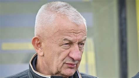 Крушарски Чакам да видя кои са тези които не ме искат в Локомотив