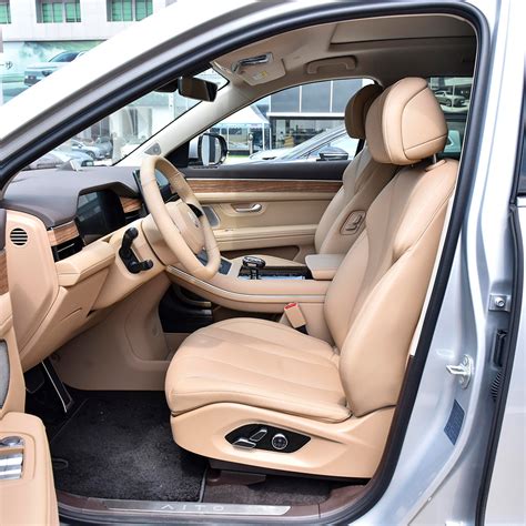 Aito M7 Borderless Car