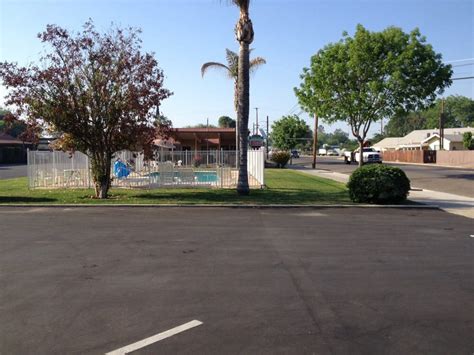 Kaweah Motel Updated July 2026 13 Reviews 319 S Kaweah Ave
