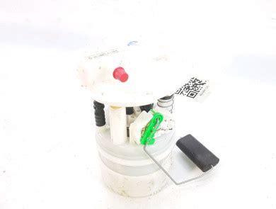 Fuel pump used - Dacia LOGAN - 172022377R - GPA