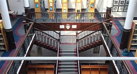 64 Year Old Hwa Chong Library Sports Clean Neoclassical Look After