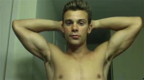 All American Bicep Bouncing