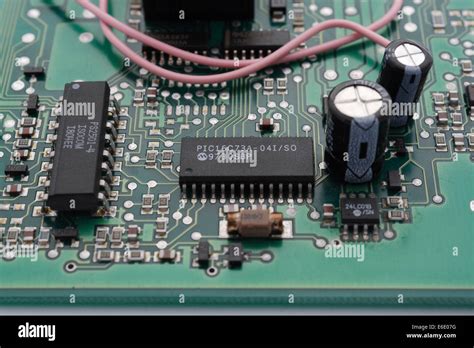 A PIC Microcontroller Micro IC On A Circuit Board Electronic Components Stock Photo Alamy