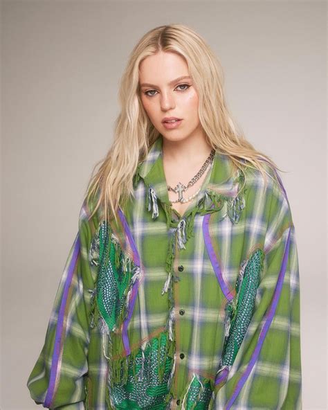 Girly Girl My Girl Fav Celebs Celebrities Mean Girls Pretty People