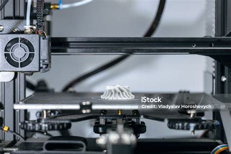 플라스틱 부품을 인쇄하는 현대 3d 프린터 3d 인쇄 터빈 0명에 대한 스톡 사진 및 기타 이미지 0명 3차원 인쇄 3차원 형태 Istock