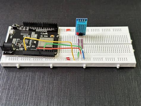 ESP WEMOS D R DHT Temperature Humidity Sensor