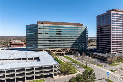26533 Evergreen Rd Southfield Mi 48076 Travelers Tower Ii Loopnet