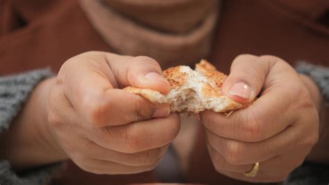 Bread Breaking On Woman Hand 43852374 Stock Video At Vecteezy