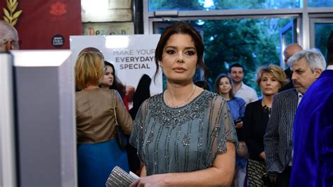 Алекс Сърчаджиева запали ефира Бременна съм от Джизъса Новини бг