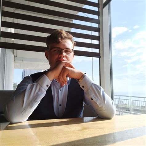 Pavlo Baraniuk Simple Around Linkedin