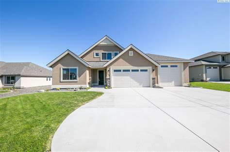 2706 Grayhawk Loop Richland Wa 99354 Redfin