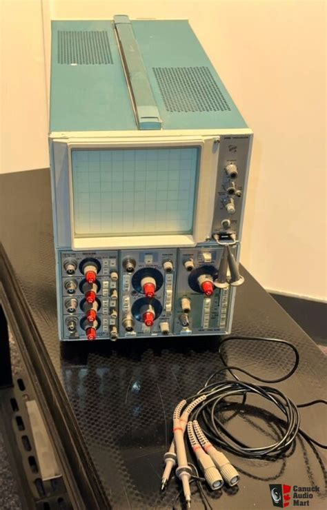 Tektronix Oscilloscope Photo 4527160 Canuck Audio Mart Tektronix Oscilloscope Photo 4527160 Canuck Audio Mart