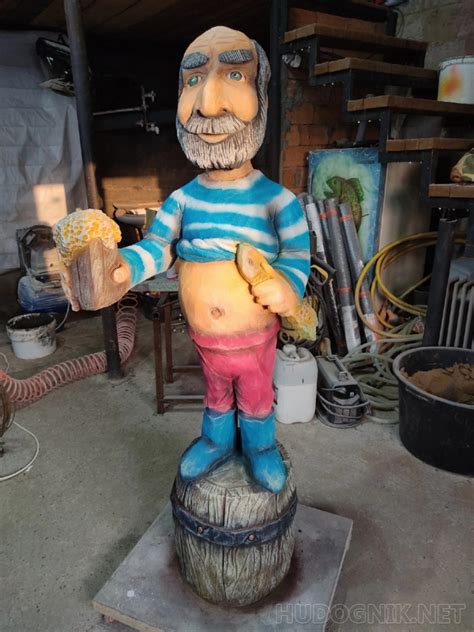 Картина Мужик с пивом Размеры 50x140 Год 2020 Цена 35000 рублей Художник Хворов Андрей