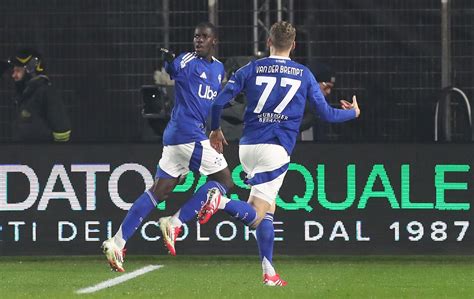 Serie A Como 4 1 Udinese Fabregas Inspires 10 Vs 10 Victory