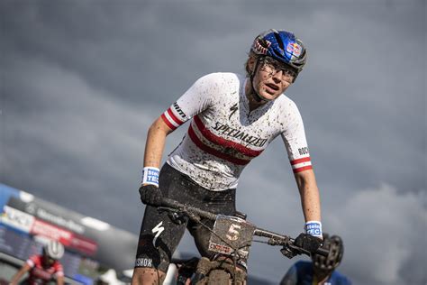 Wm In Les Gets Schwierige Voraussetzungen Für Laura Stigger Rad