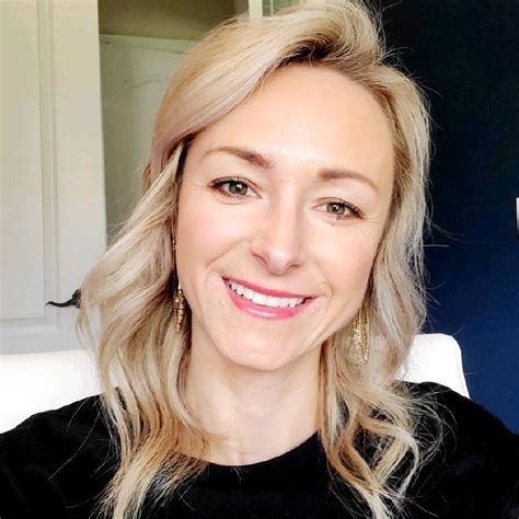 Halley Losekamp Arena International