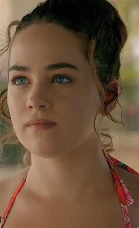 Mary Mouser Rcelebs Mary Mouser Rcelebs