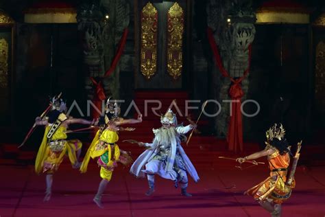 Pementasan Sendratari Di Bali Antara Foto