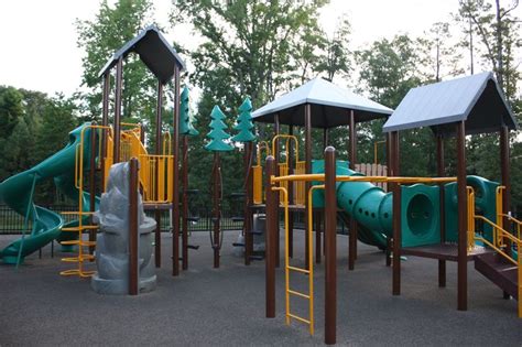 The New Twin Hickory Park Playground