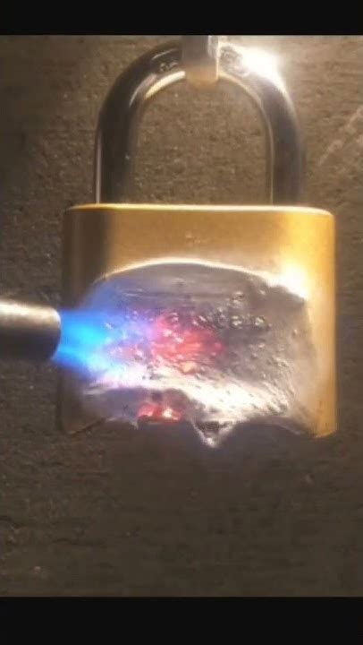 자물쇠 토치로 따는법 위험 Youtube